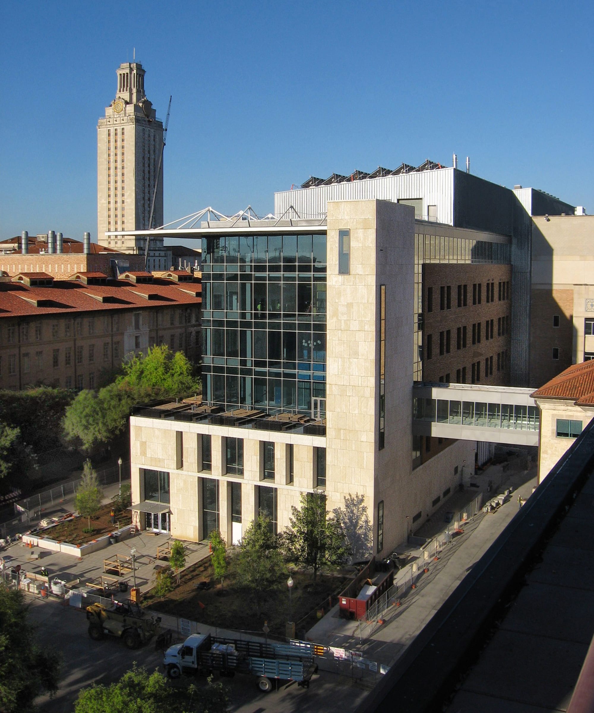UT - Norman Hackerman Science Building - Dunaway